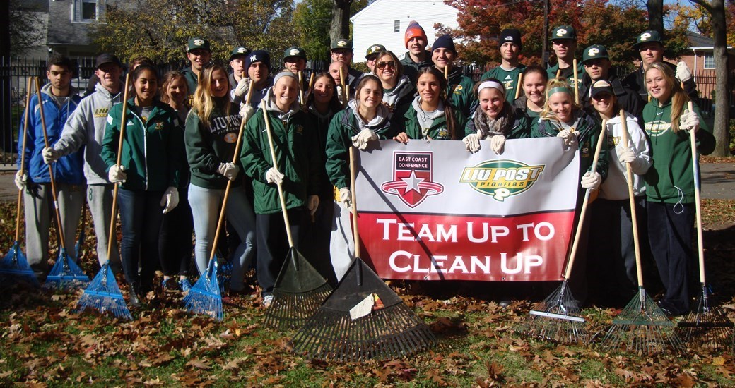 LIU Post Athletics Teams Up to Clean Up at Crocheron Park | Team Up 4 ...