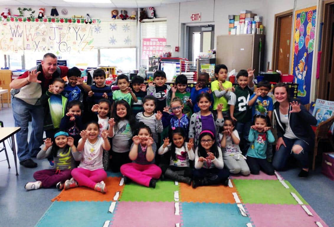 Bears Reach Out To Local Elementary School | Team Up 4 Community