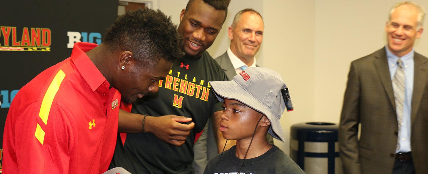 FOOTBALL MAKING AN IMPACT IN THE COMMUNITY | Team Up 4 Community