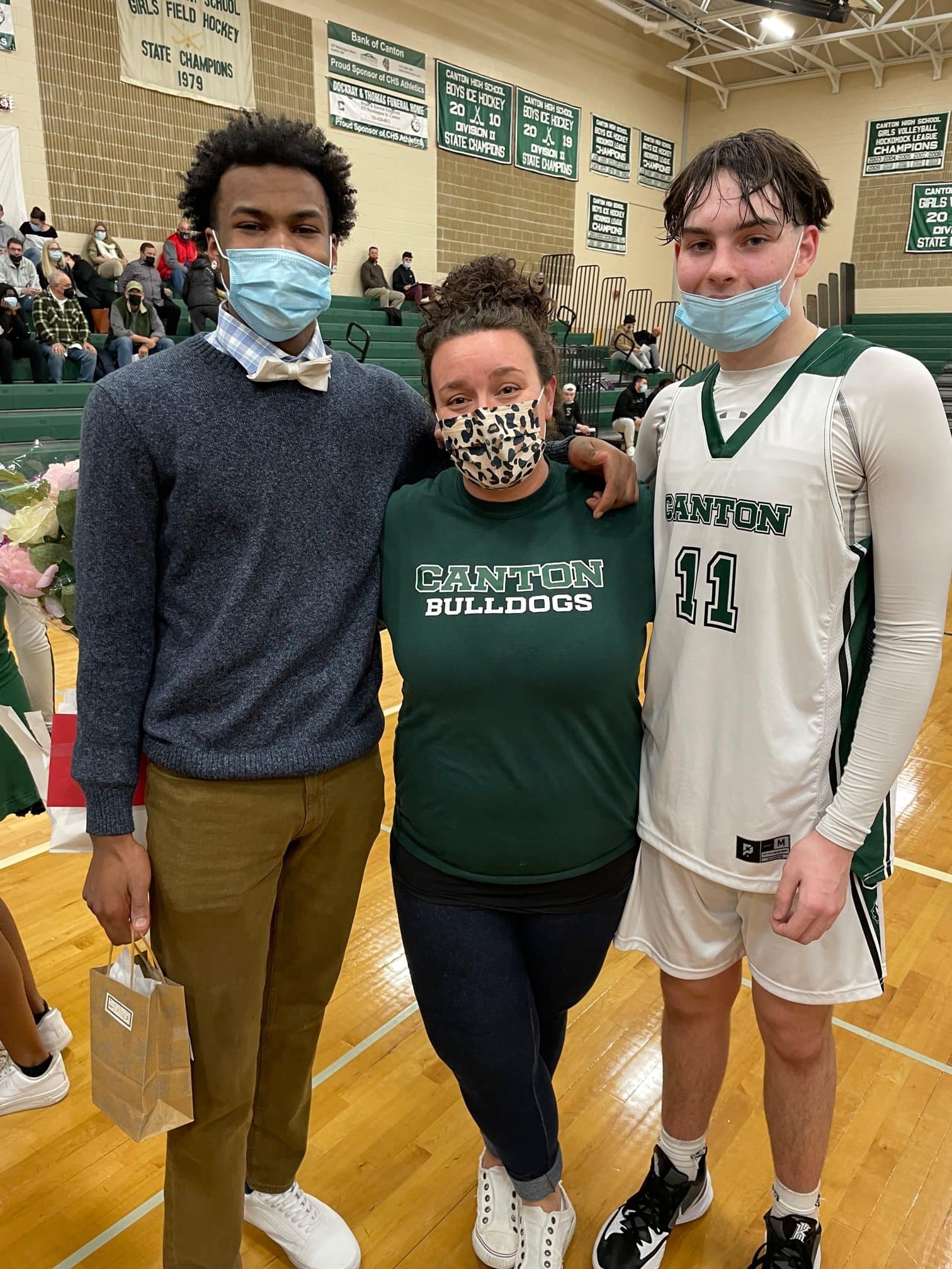 Canton Varsity cheerleading team along with the boys basketball team ...