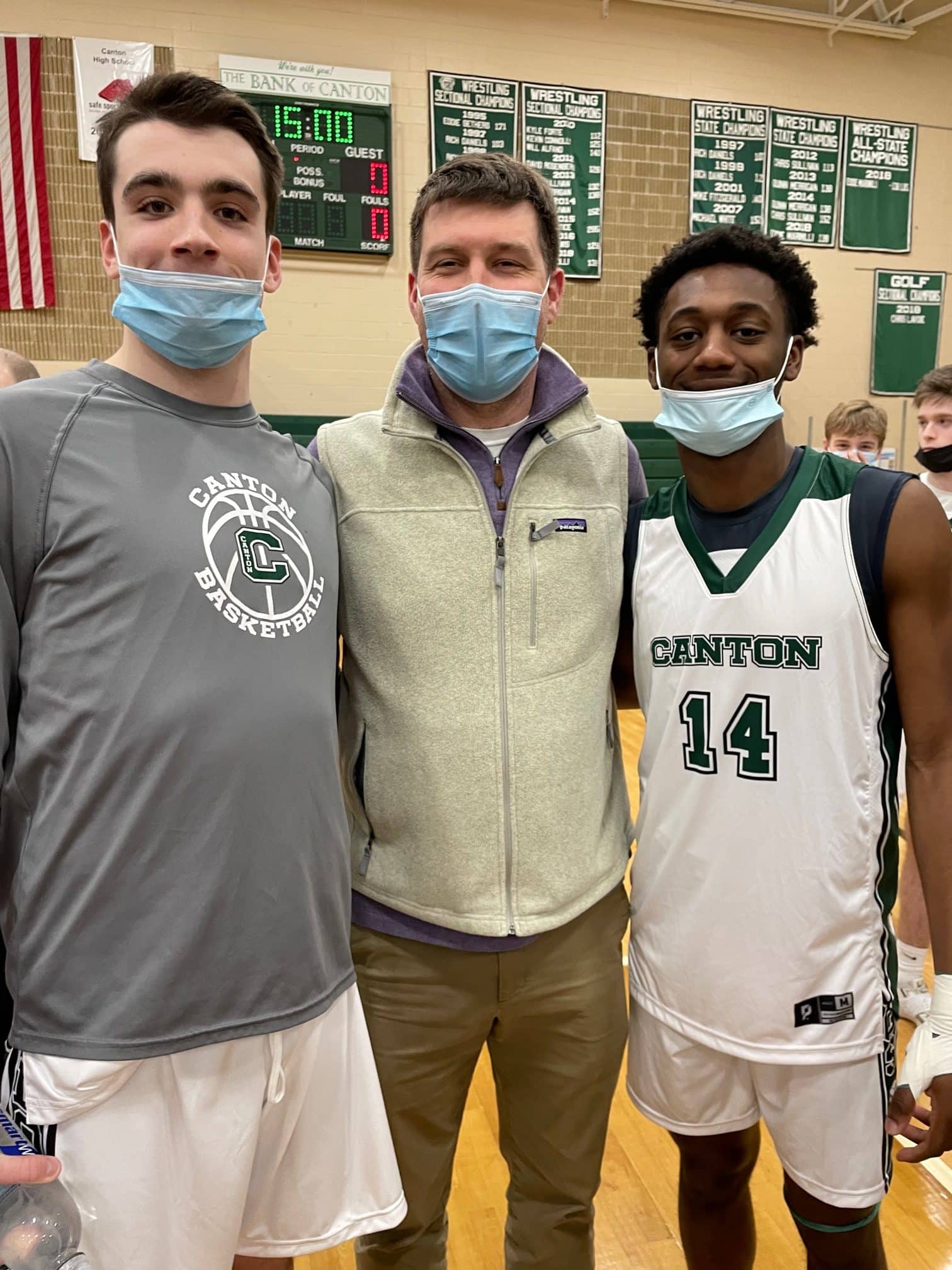 Canton Varsity cheerleading team along with the boys basketball team ...