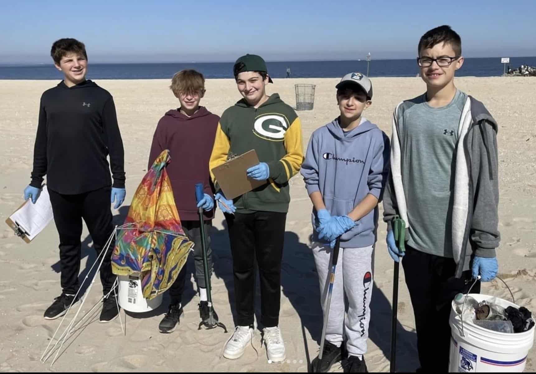 BEACH CLEAN-UP SUCCESS | Team Up 4 Community