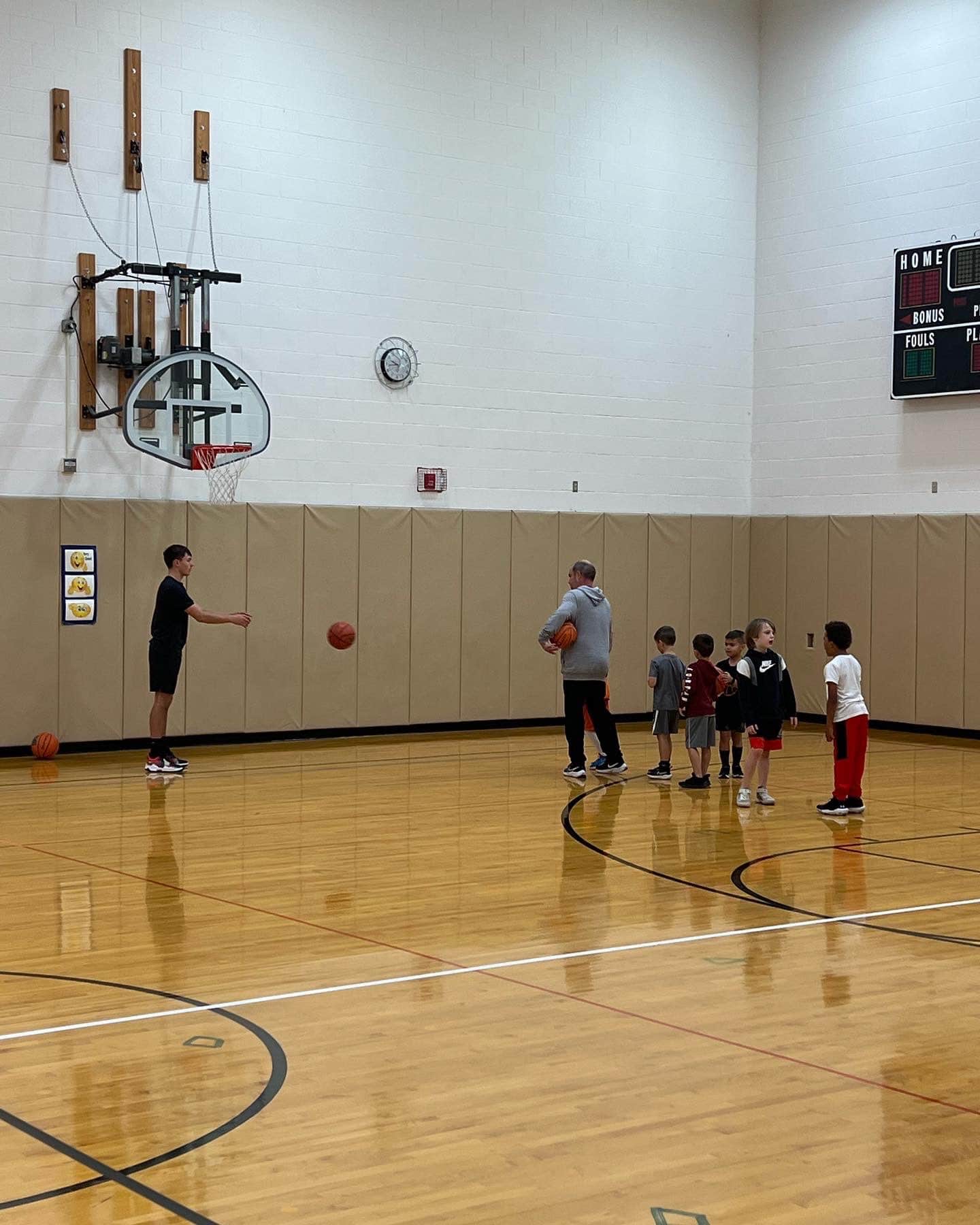 Waterloo Boys Basketball helps out at Community Center | Team Up 4 ...