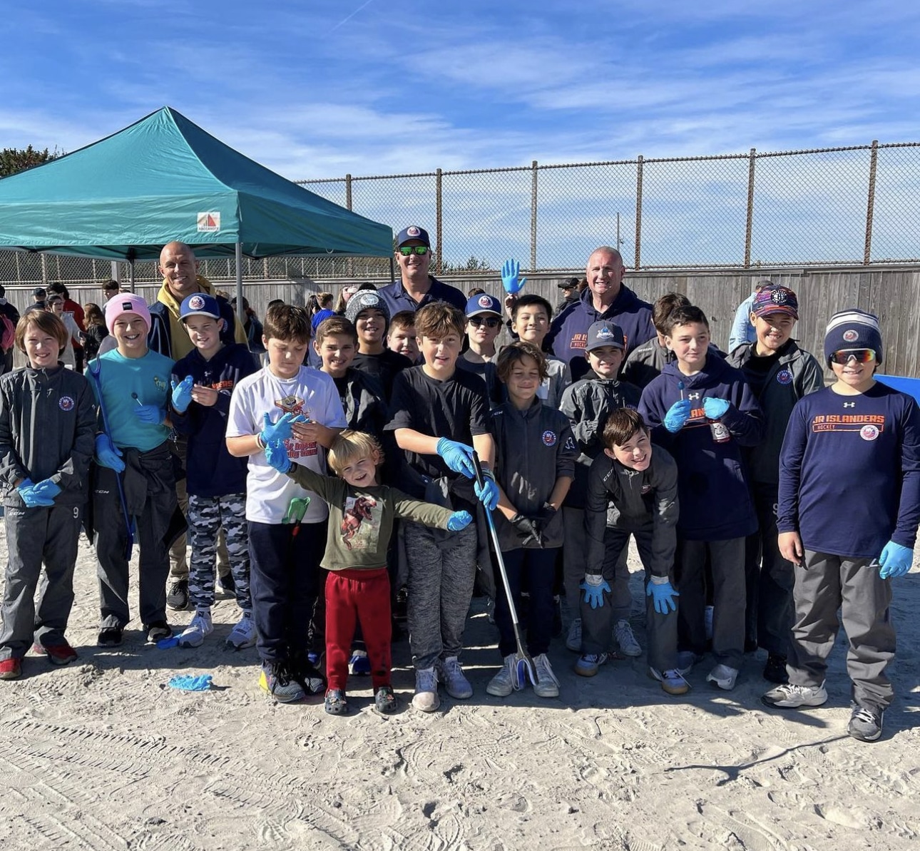 P.A.L. 12U AAA Minor Jr Islanders beach cleanup at Lido Beach | Team Up ...