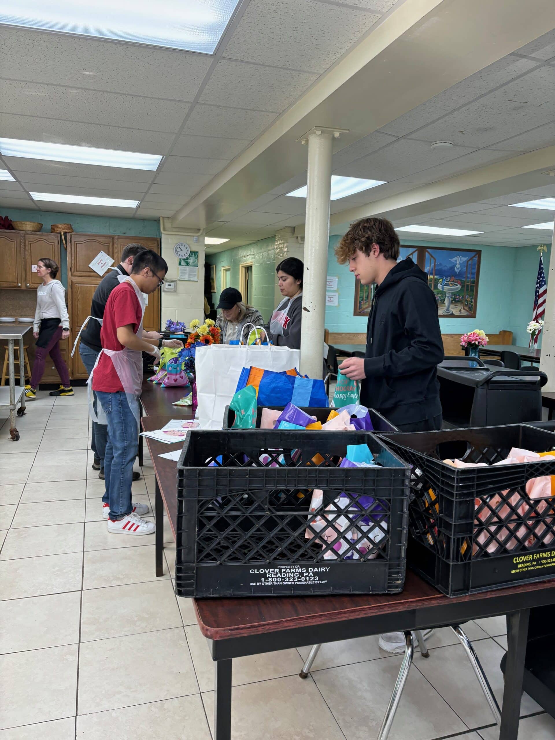 Noah's Community Cakes | Team Up 4 Community